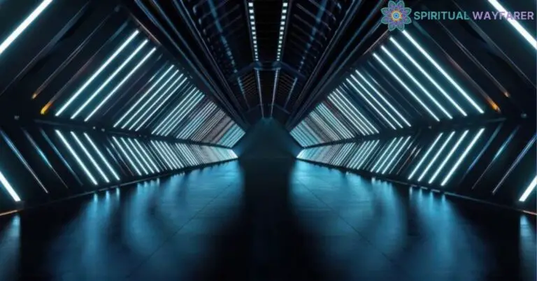 Unraveling the Infinity Mirror Effect: The Magic of Two Mirrors Facing ...